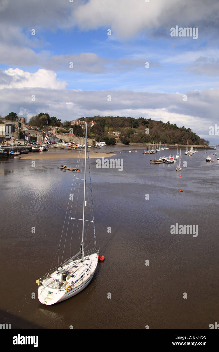 Boat wales hi-res stock photography and images - Alamy