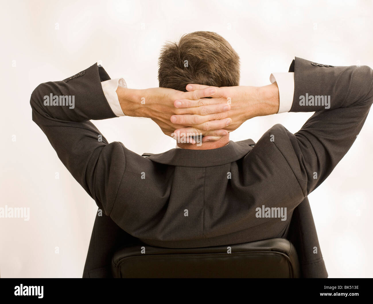 Back of somebody head hi-res stock photography and images - Alamy