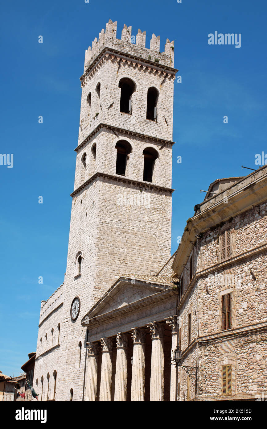 Town Hall and Santa Maria sopra Minerva in Assisi, Umbria, Italy Stock ...