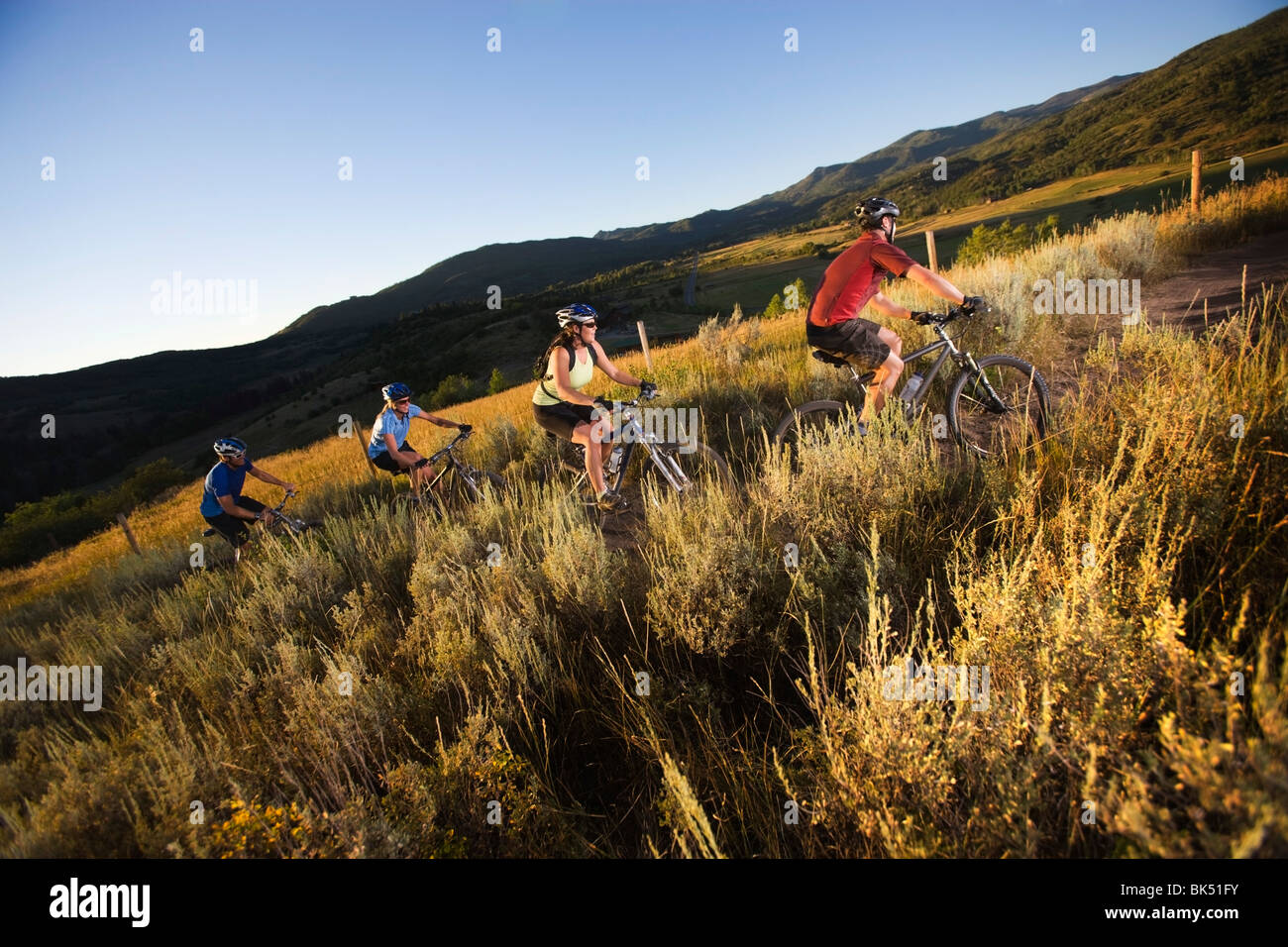 Dirt bike competition lined up hi-res stock photography and images - Alamy