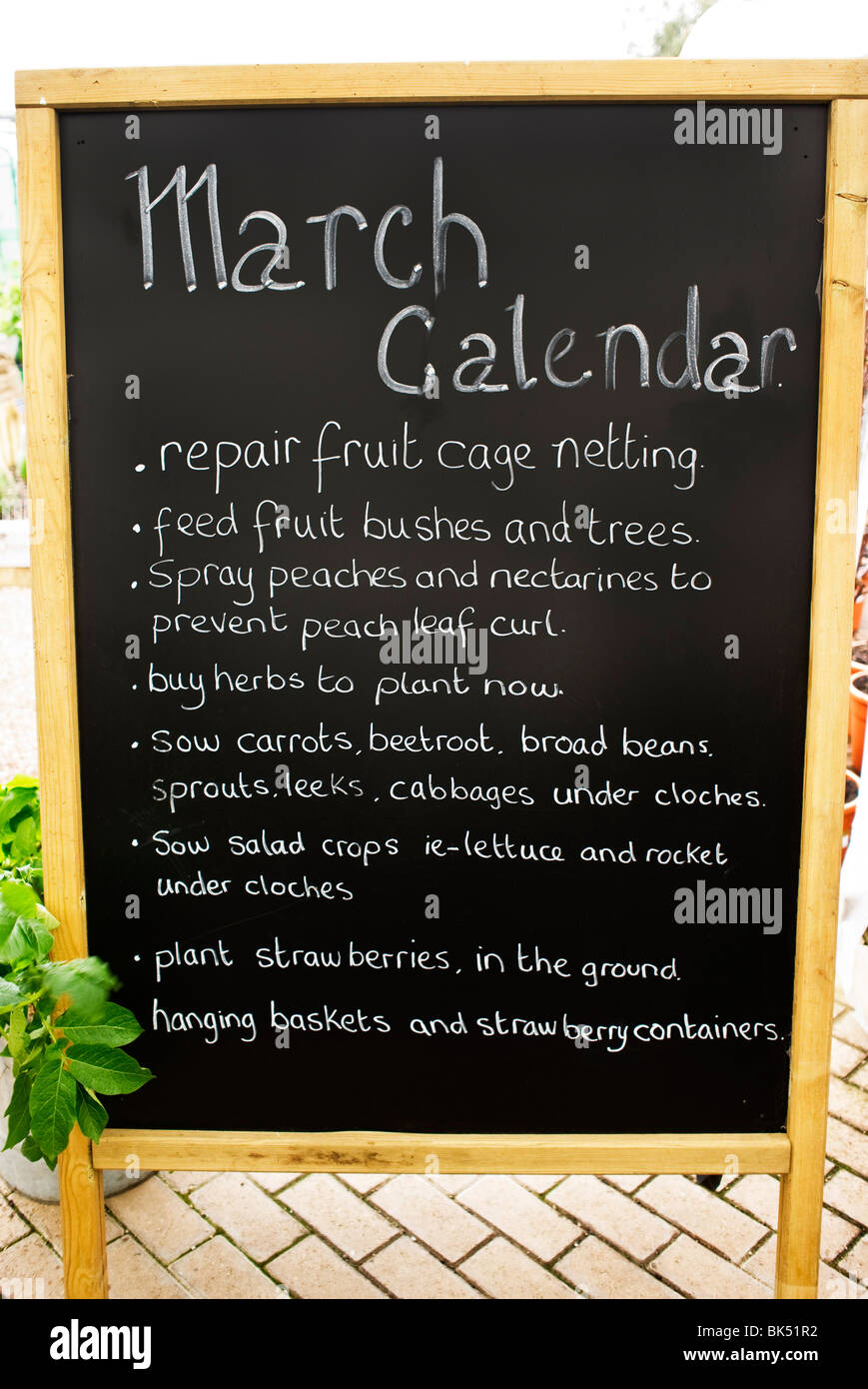 Garden hints hi-res stock photography and images - Alamy