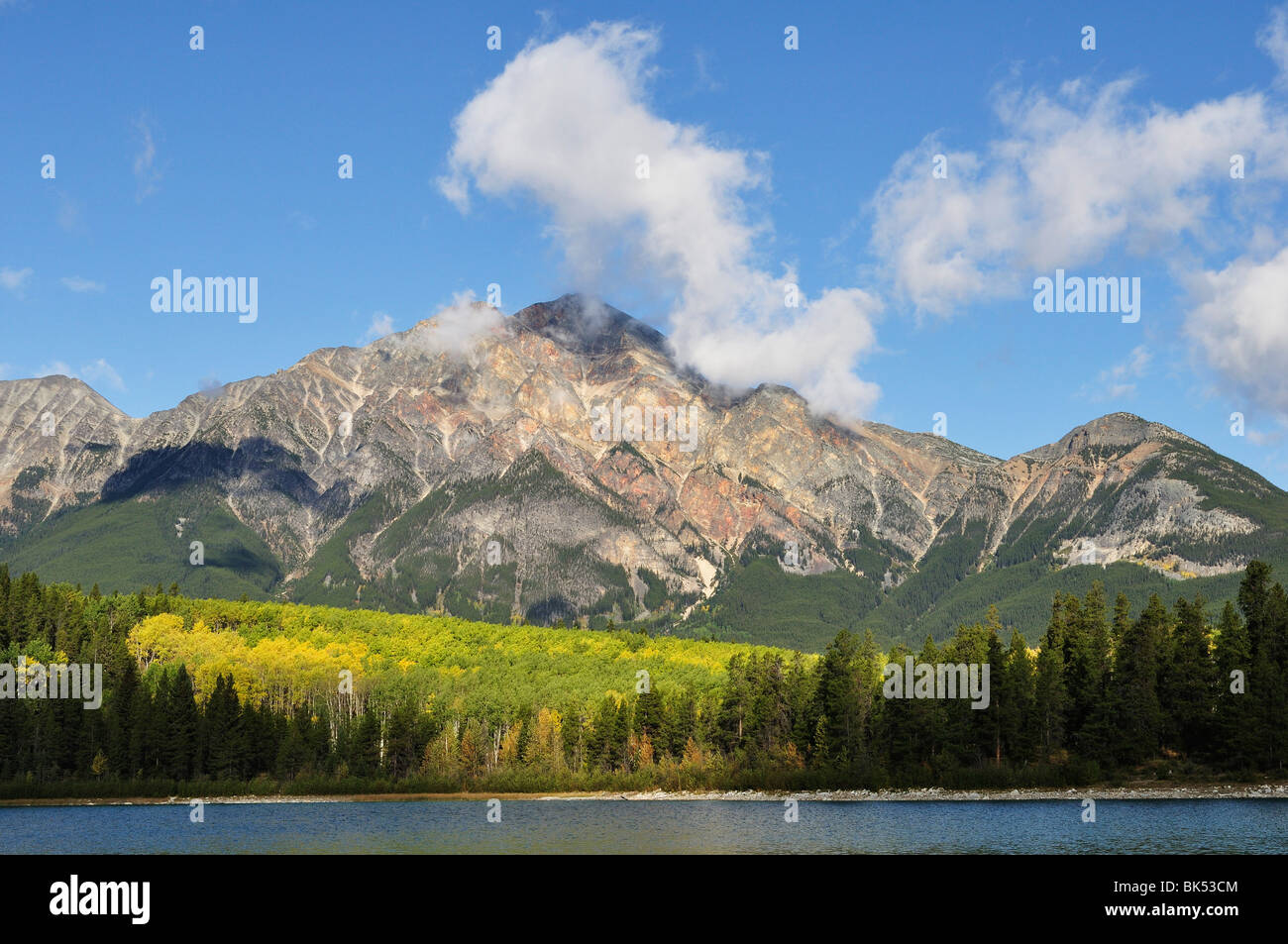 Pyramid Lake and Pyramid Mountain, Jasper National Park, Alberta ...