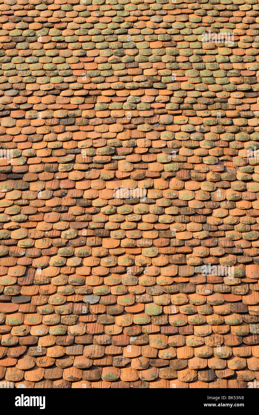 Overlapping Roof Tiles High Resolution Stock Photography and Images - Alamy