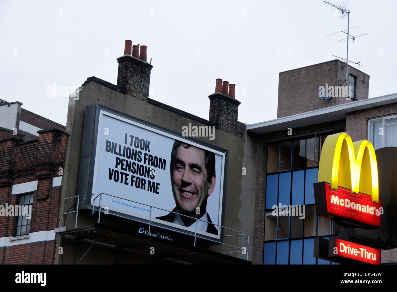 Conservative party campaign posters hi-res stock photography and images ...