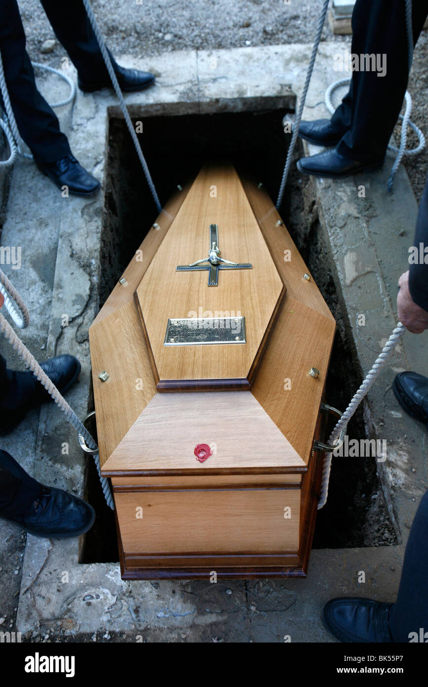 Christian burial christianity hi-res stock photography and images - Alamy