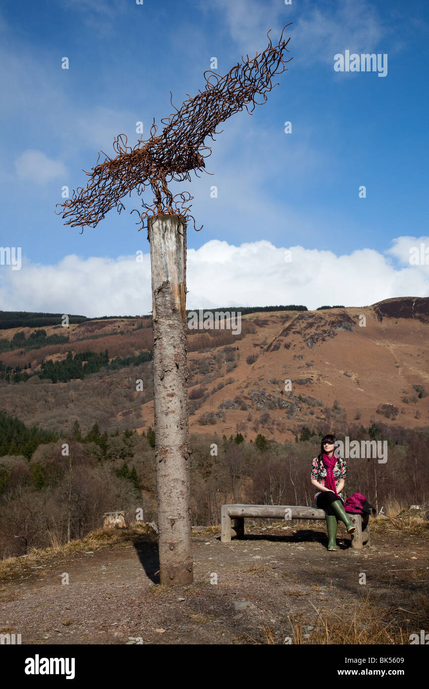 Osprey sculpture loch ard hi-res stock photography and images - Alamy