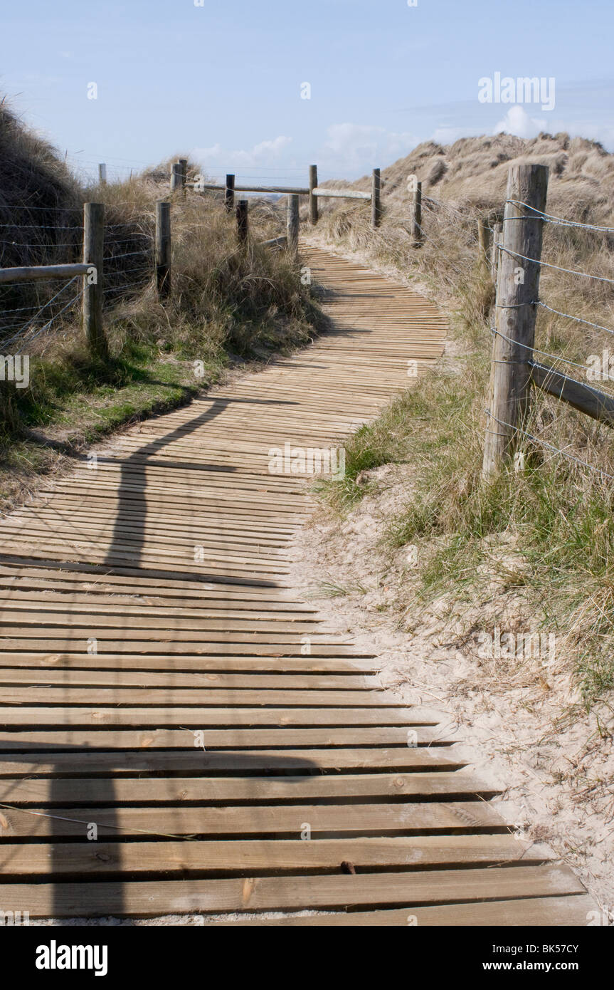 Windy pathway hi-res stock photography and images - Alamy