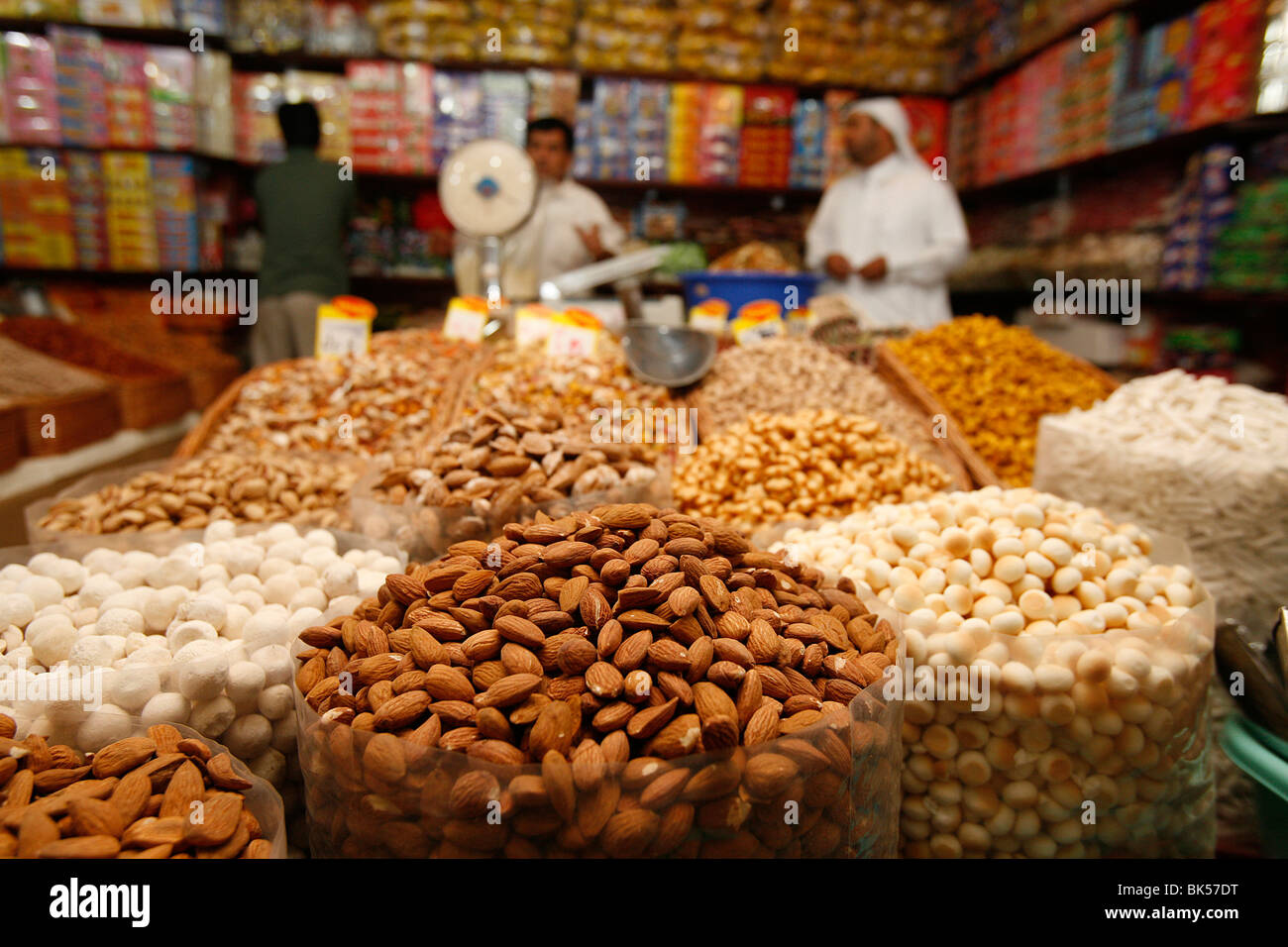 Qatar food souq waqif hi-res stock photography and images - Alamy