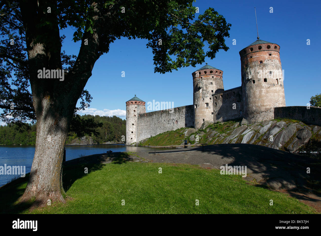 Olavinlinna castle water castle savonlinna hi-res stock photography and ...