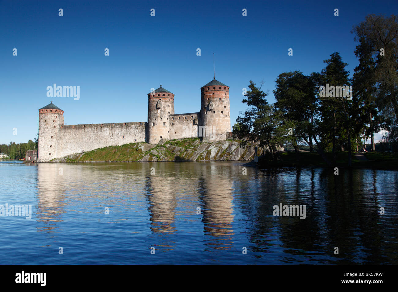 Olavinlinna castle water castle savonlinna hi-res stock photography and ...