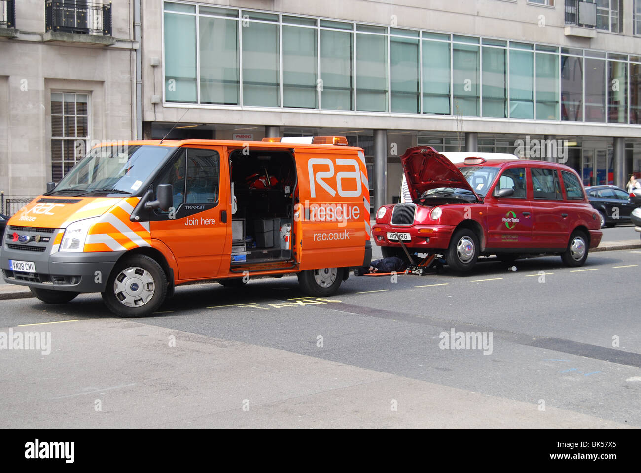 RAC car repair breakdown taxi Cab Cabbie Stock Photo - Alamy