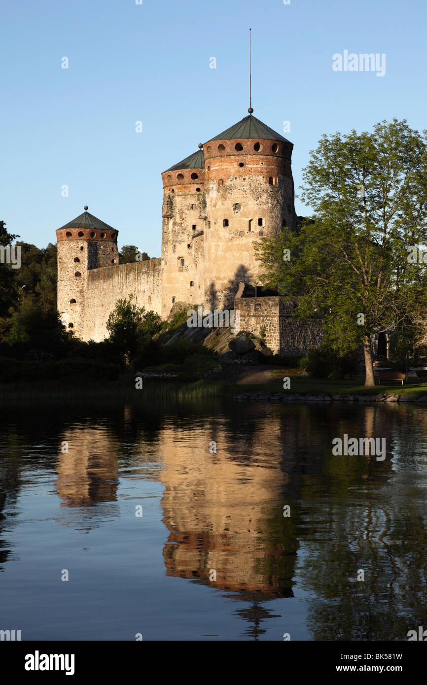 Olavinlinna castle water castle savonlinna hi-res stock photography and ...