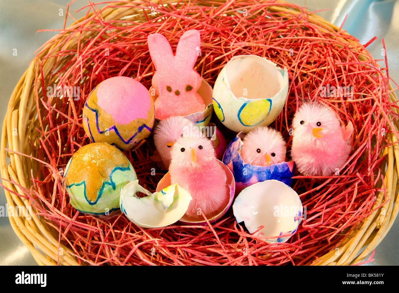 Easter chick bunny egg eggs hatch hatching basket Stock Photo - Alamy