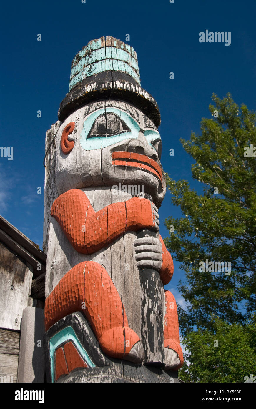 Tlingit Totem Pole, Raven's Fort Tribal House, Fort William Seward ...