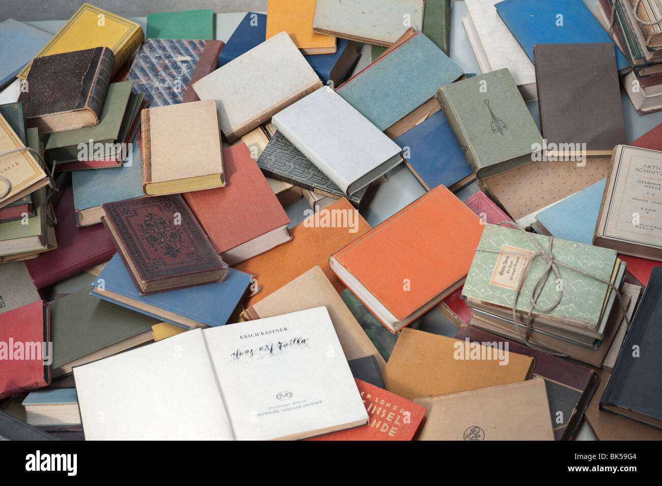 Inside yad vashem holocaust hi-res stock photography and images - Alamy