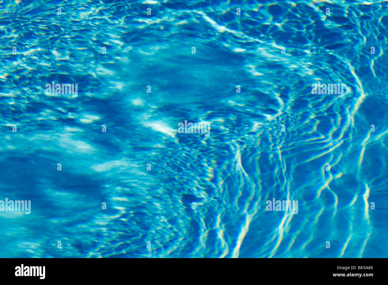 Shimmering swimming pool hi-res stock photography and images - Alamy