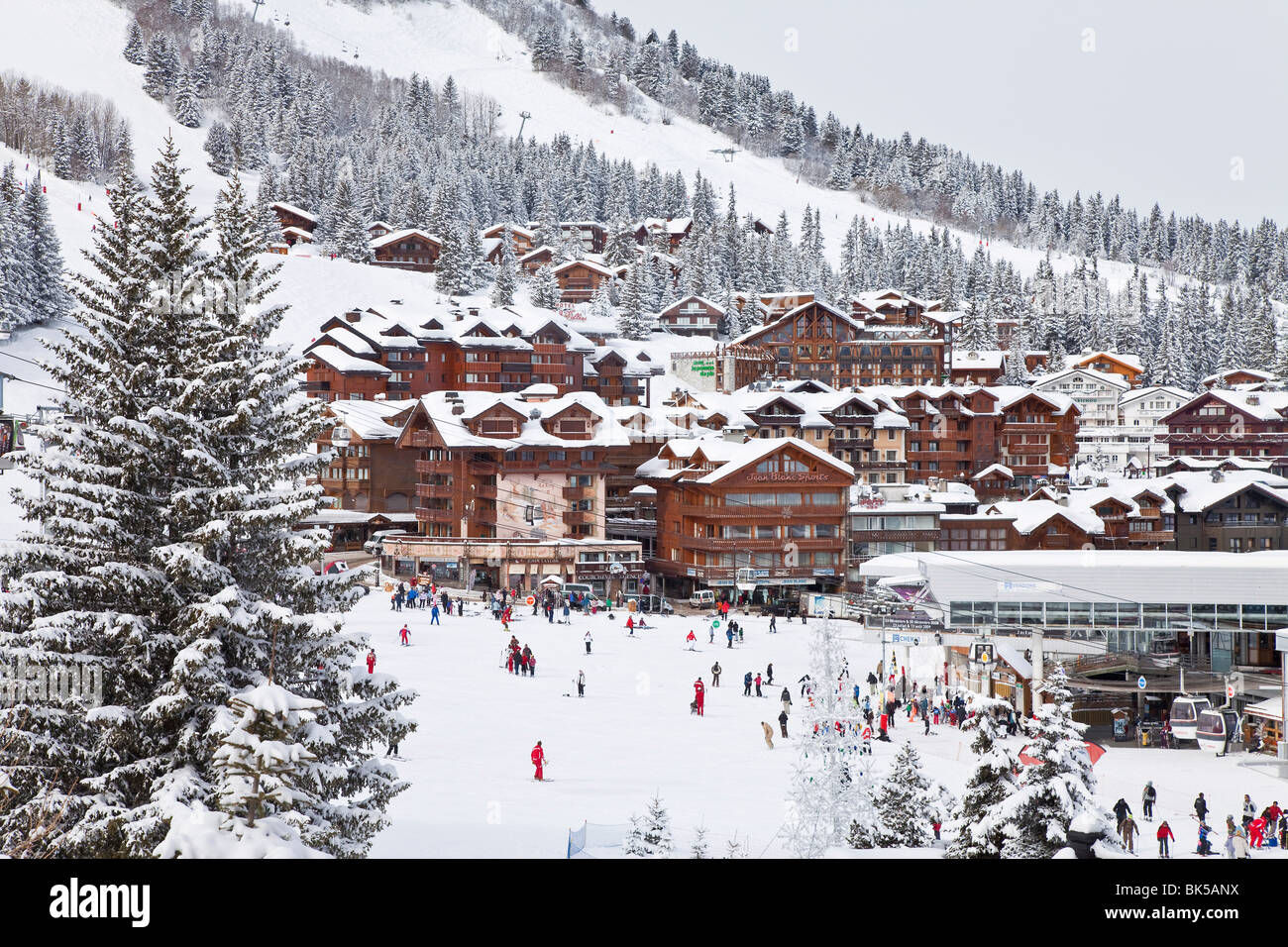 Courchevel 1850 ski resort hi-res stock photography and images - Alamy