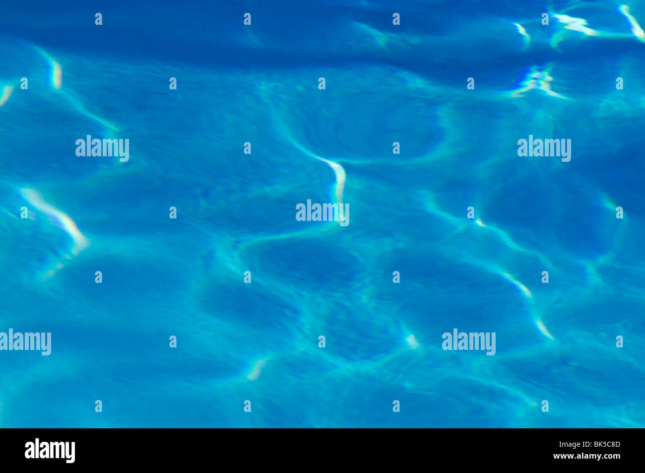 Shimmering swimming pool hi-res stock photography and images - Alamy