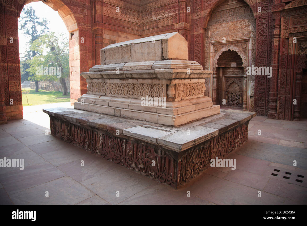 Tomb of altamish hi-res stock photography and images - Alamy