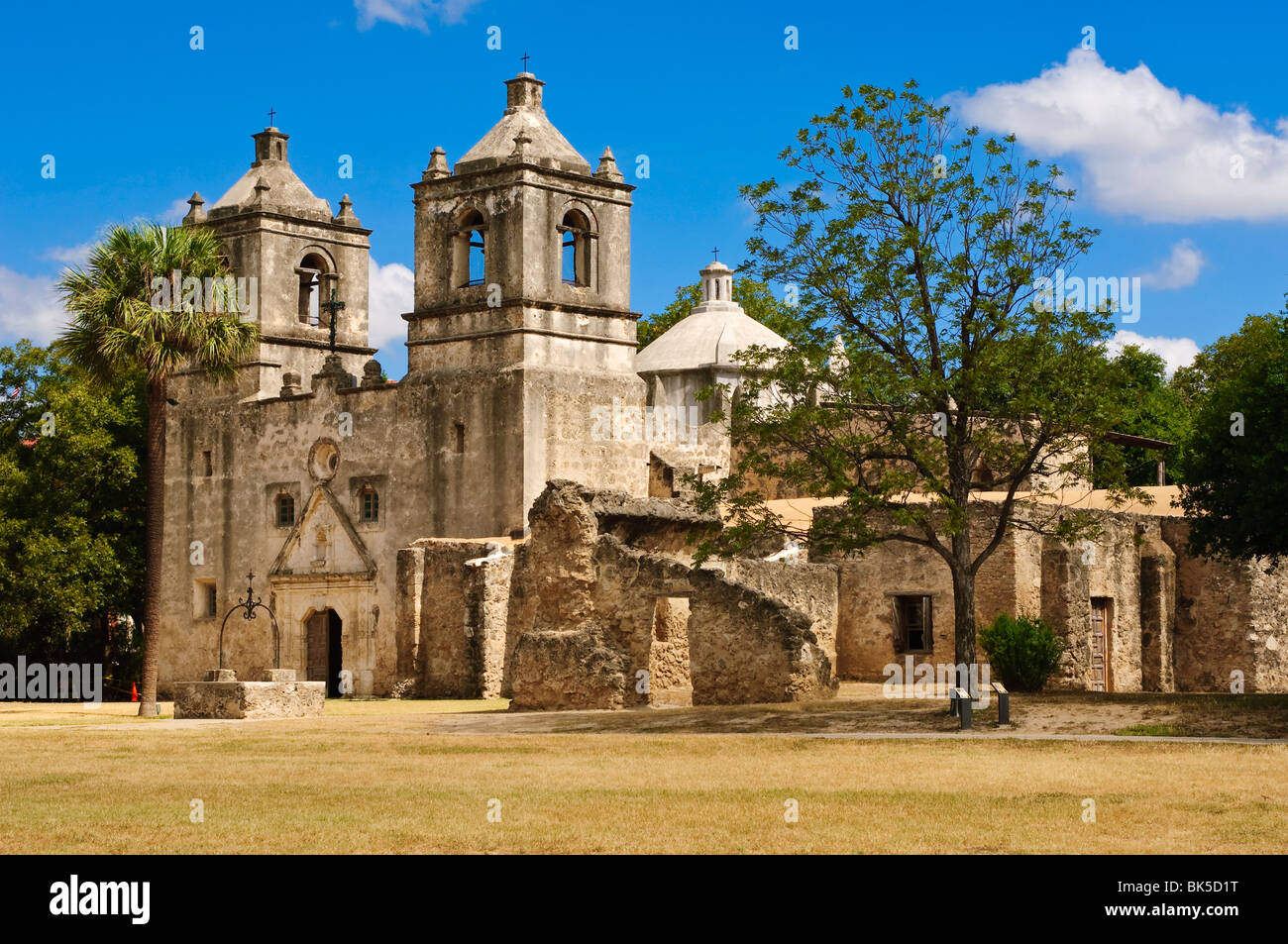 Texas san antonio mission concepcion hi-res stock photography and ...