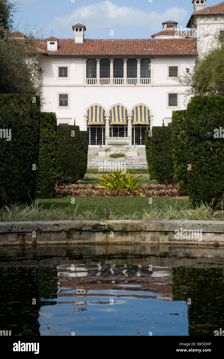 Italianate gardens hi-res stock photography and images - Alamy