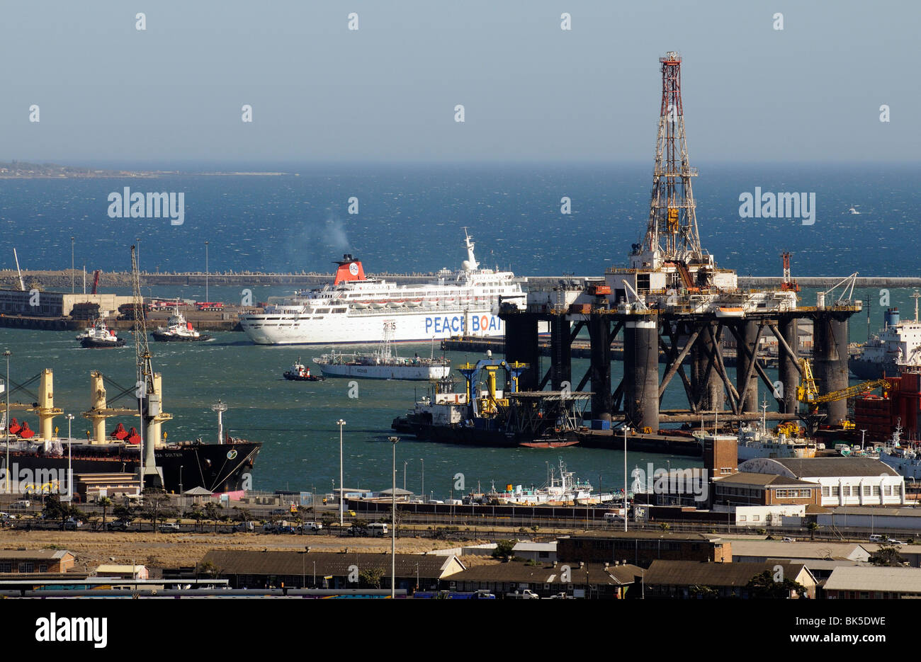 Oil Rig Cape Town Stock Photos & Oil Rig Cape Town Stock Images - Alamy