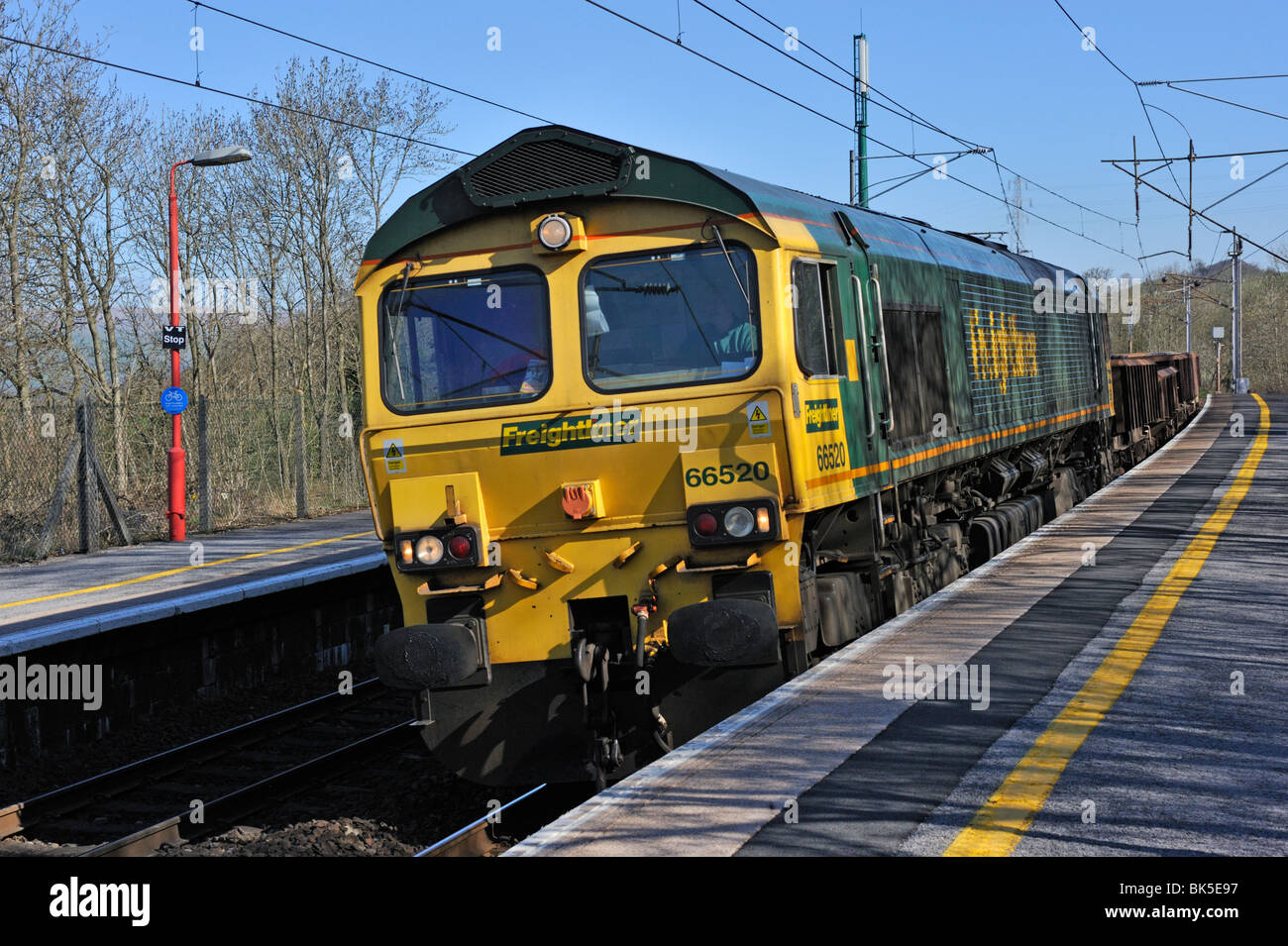 Freightliner locomotive Class 66, number 66520 on West Coast Main Line ...