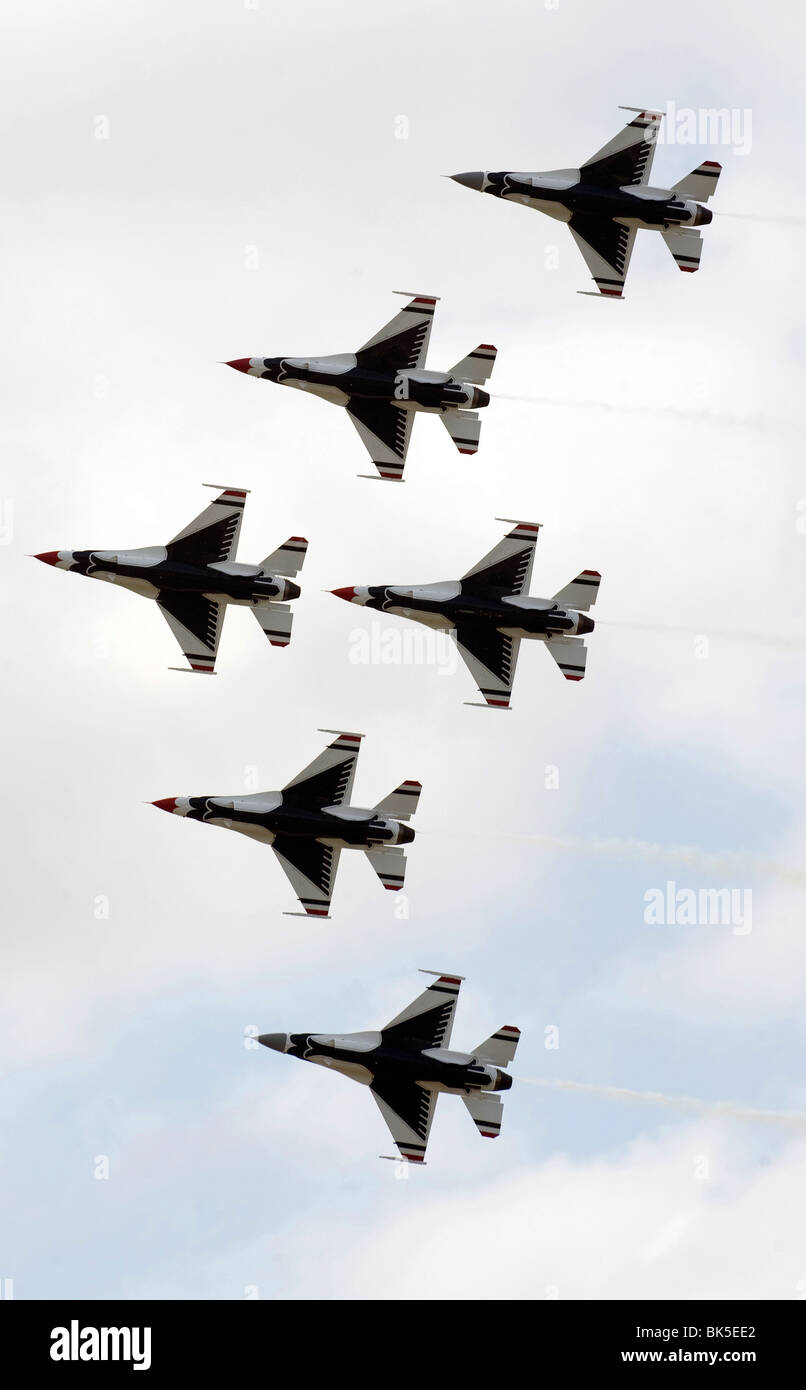 Formation flying techniques hi-res stock photography and images - Alamy