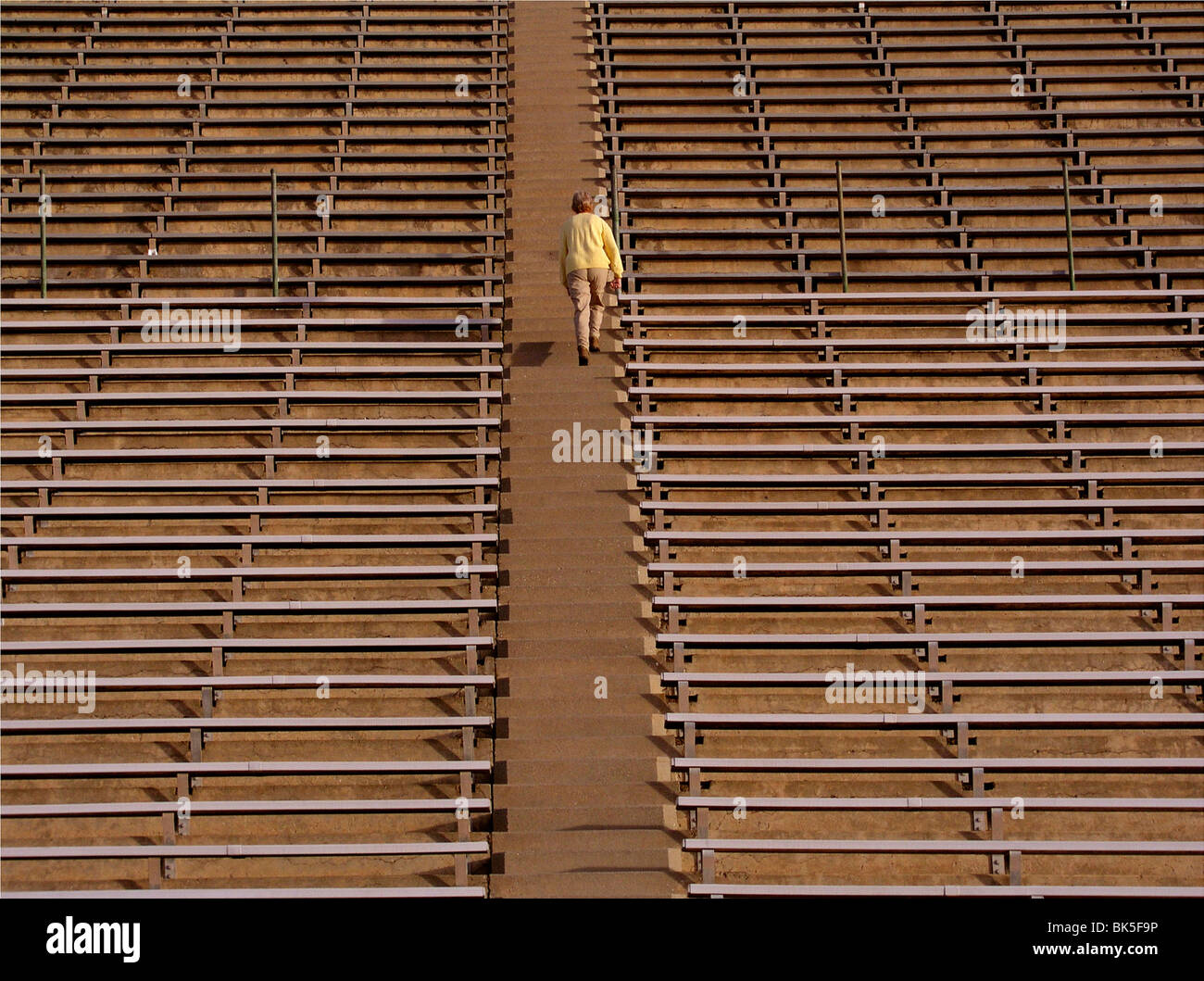 Symmetrical stairs hi-res stock photography and images - Alamy