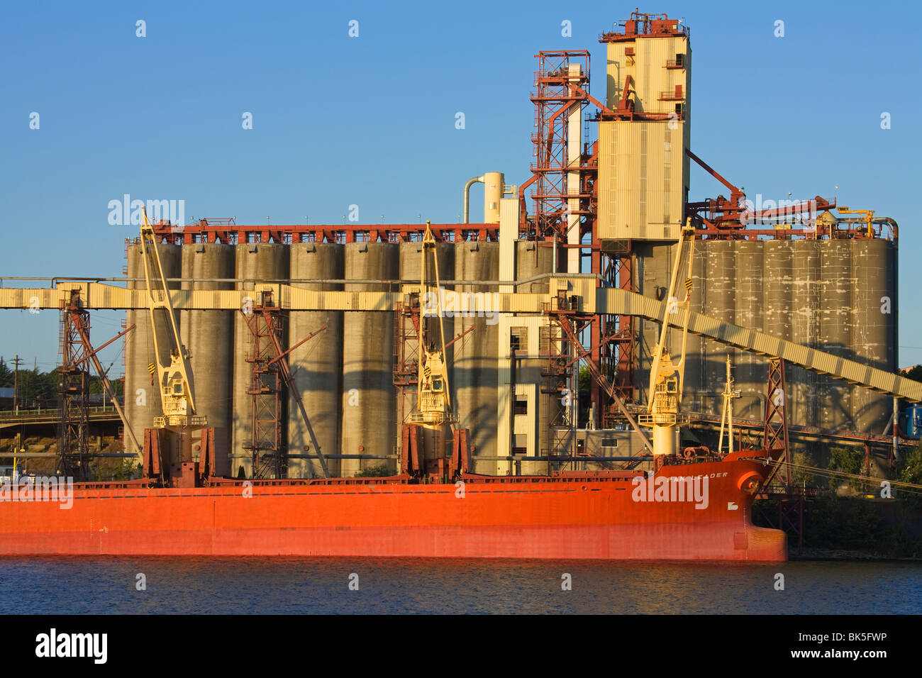 Grain silos at a commercial dock, Portland, Oregon, USA Stock Photo - Alamy