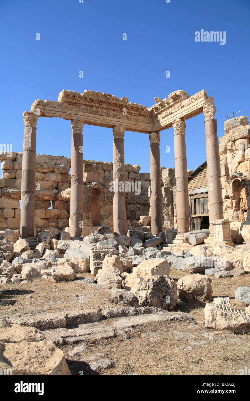 Columns, Baalbek Temple complex, UNESCO World Heritage Site, Bekka ...