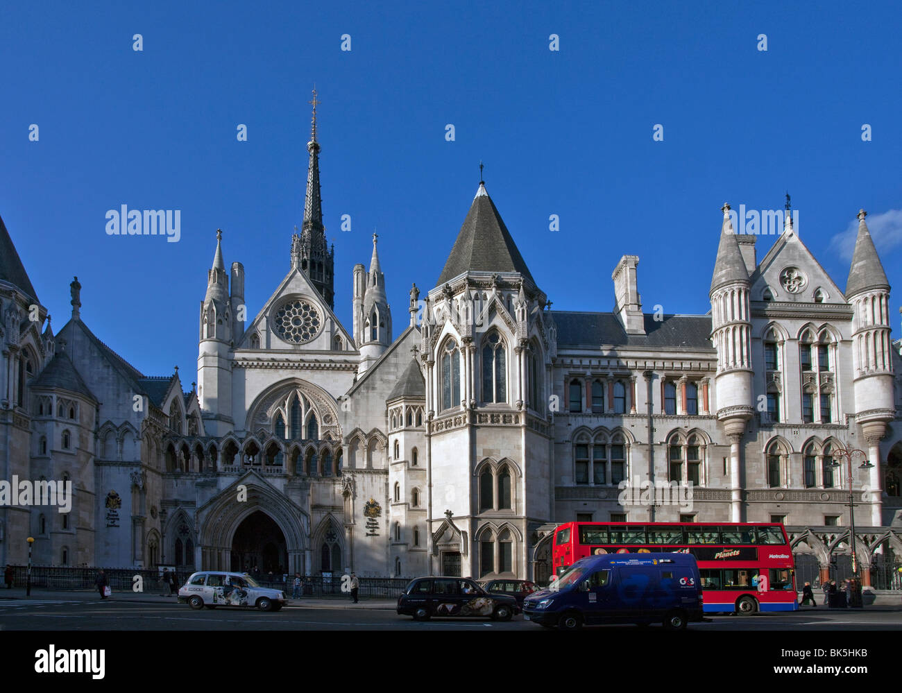 High court of justice london hi-res stock photography and images - Alamy