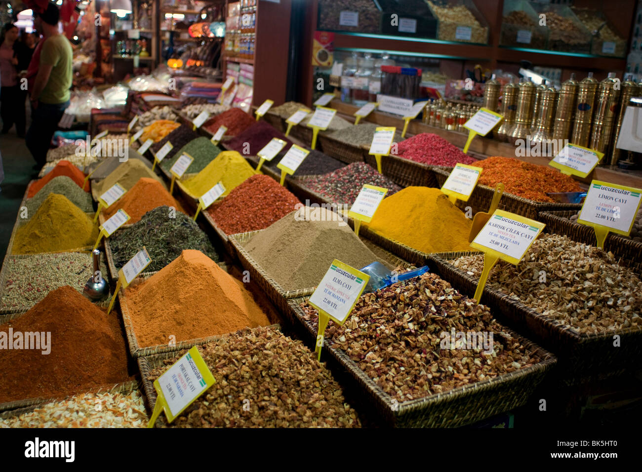 Spices at a market stall, Grand Bazaar, Istanbul, Turkey Stock Photo ...