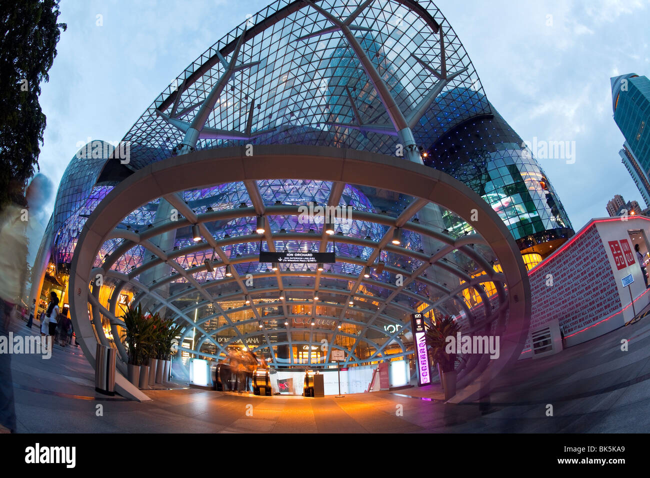 Singapore orchard road hi-res stock photography and images - Alamy