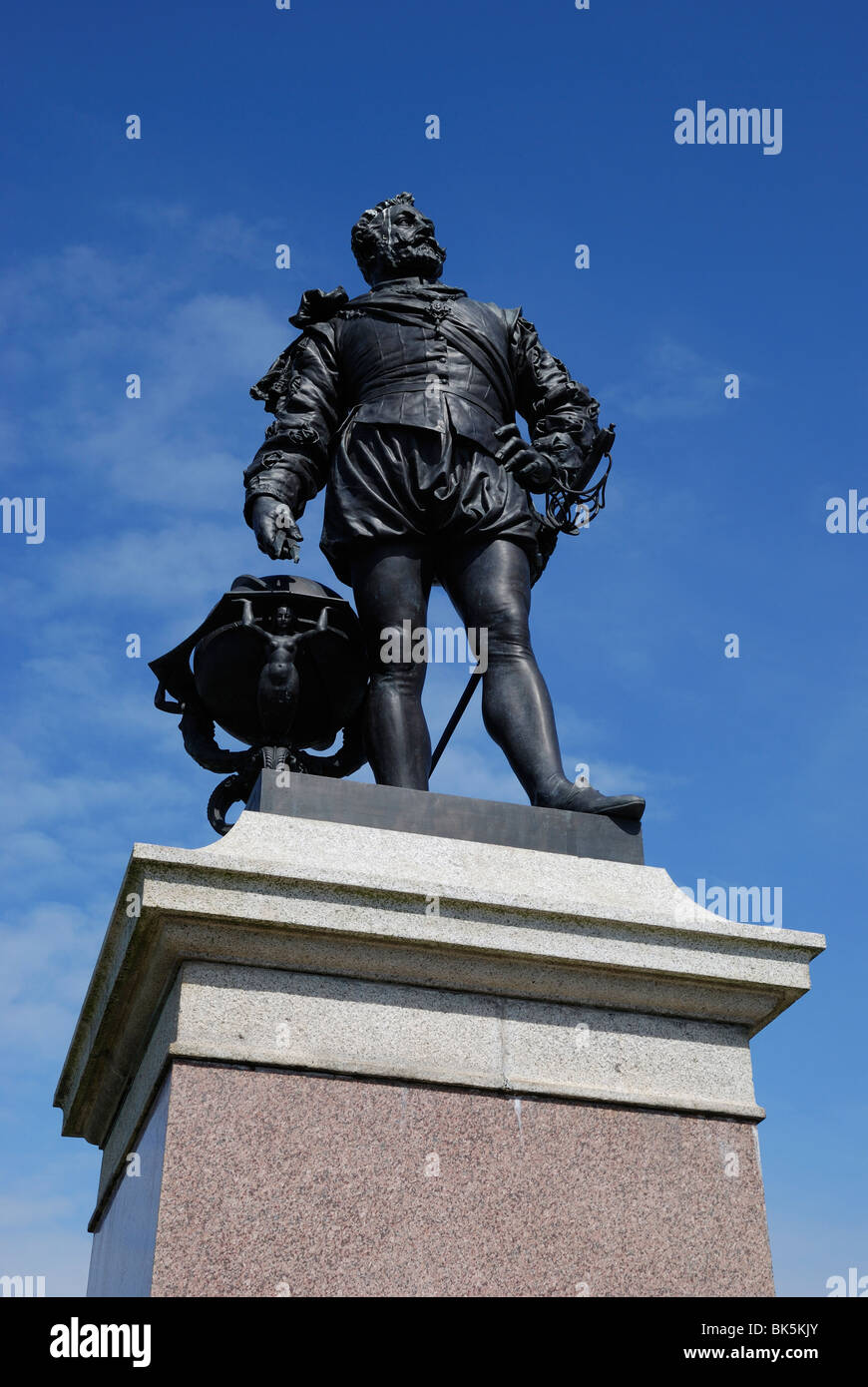Francis drake monument hi-res stock photography and images - Alamy
