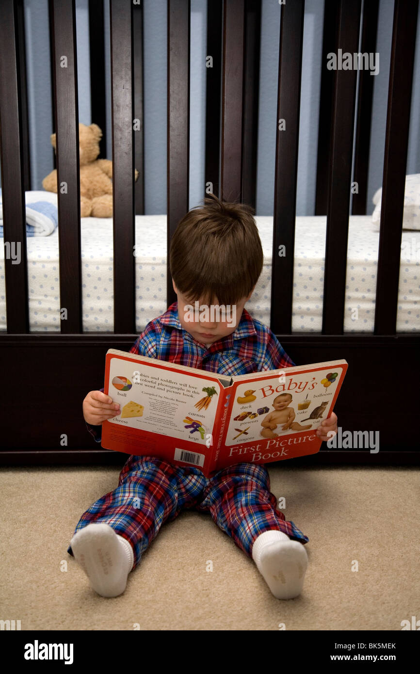 20 month old hi-res stock photography and images - Alamy