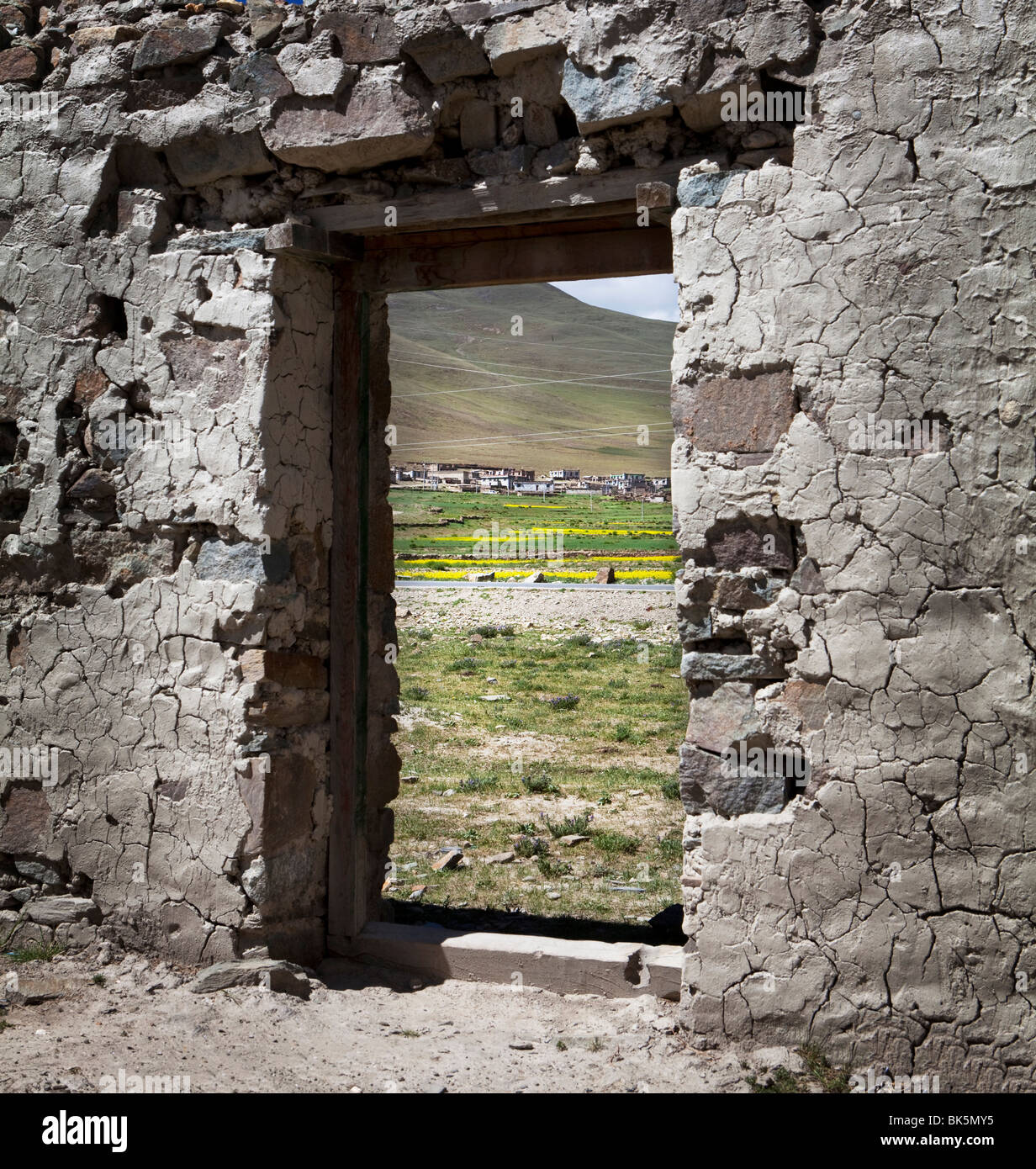 Entrance way hi-res stock photography and images - Alamy