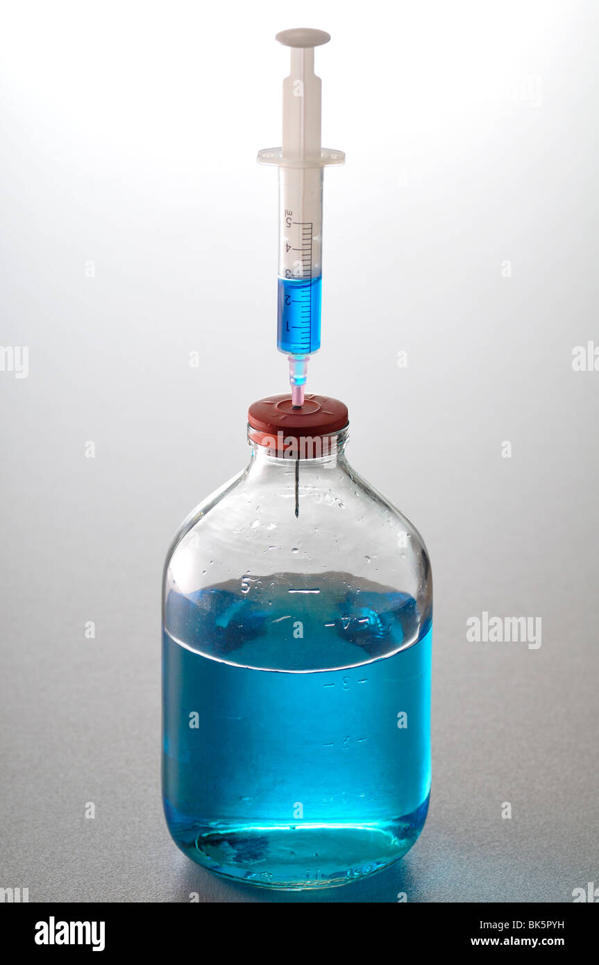 Blue object analyze hi-res stock photography and images - Alamy