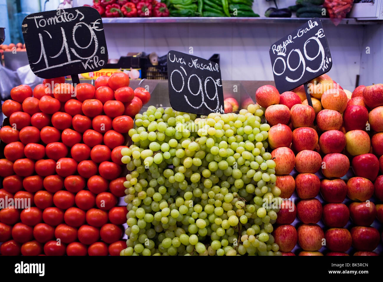 Spanish Fruit Market High Resolution Stock Photography and Images - Alamy