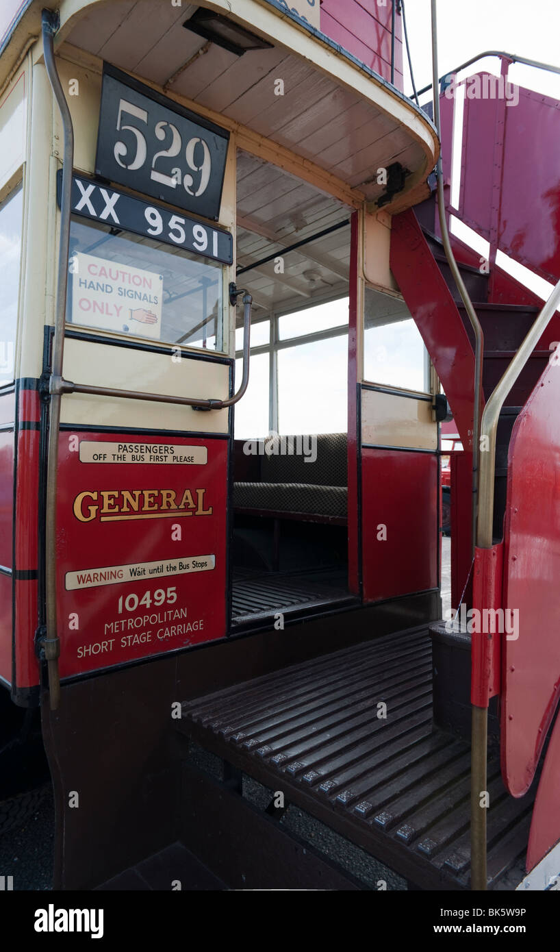 Open platform bus hi-res stock photography and images - Alamy