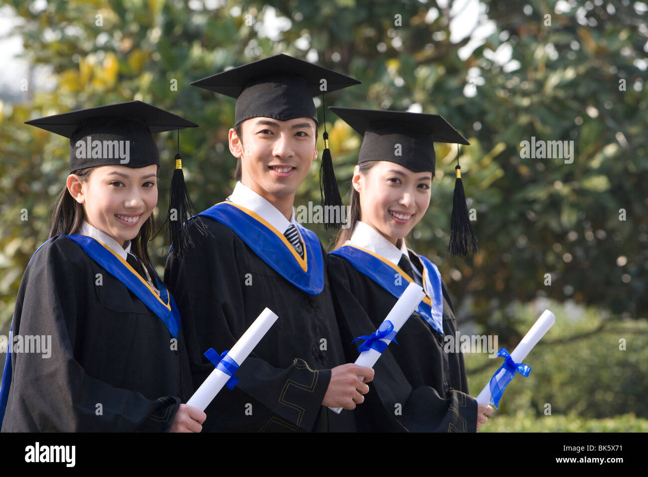 China high school graduation hi-res stock photography and images - Alamy