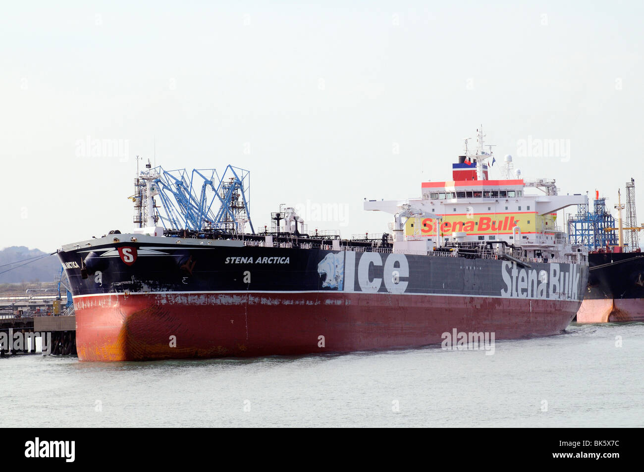 Bulk fuel carrier ship the Stena Arctica moored alongside Fawley Marine ...
