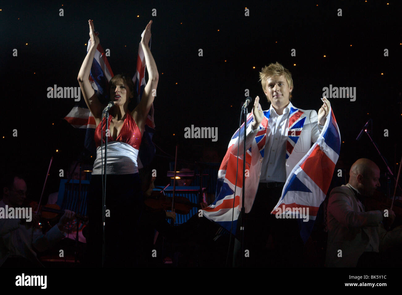Jonathan Ansell and Juliette Pochin Bedford Prom in Park Stock Photo ...