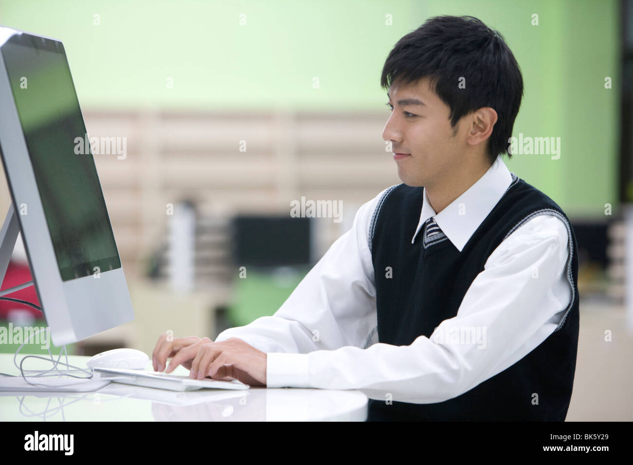 Students in the computer lab Stock Photo - Alamy