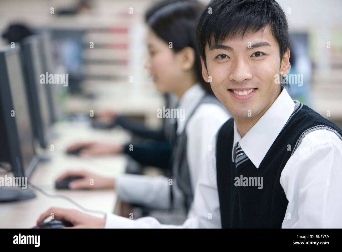 Students in the computer lab Stock Photo - Alamy