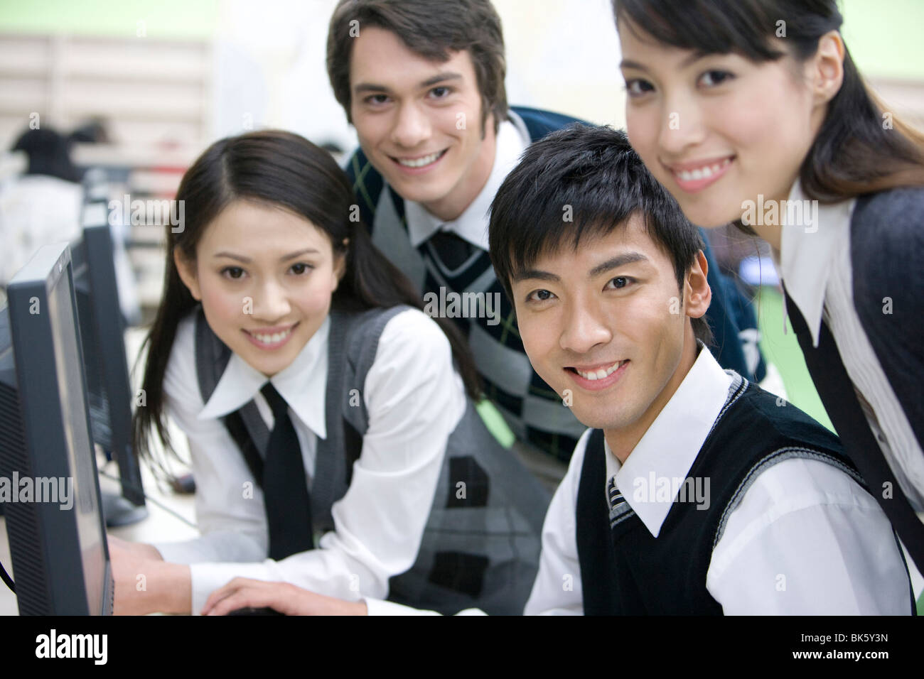 Young women students using computer lab hi-res stock photography and ...