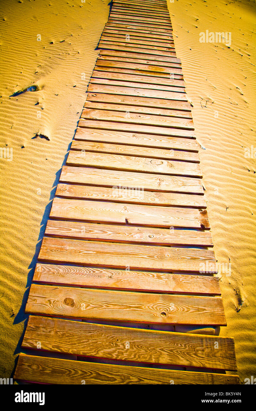 Walkway on the beach hi-res stock photography and images - Alamy