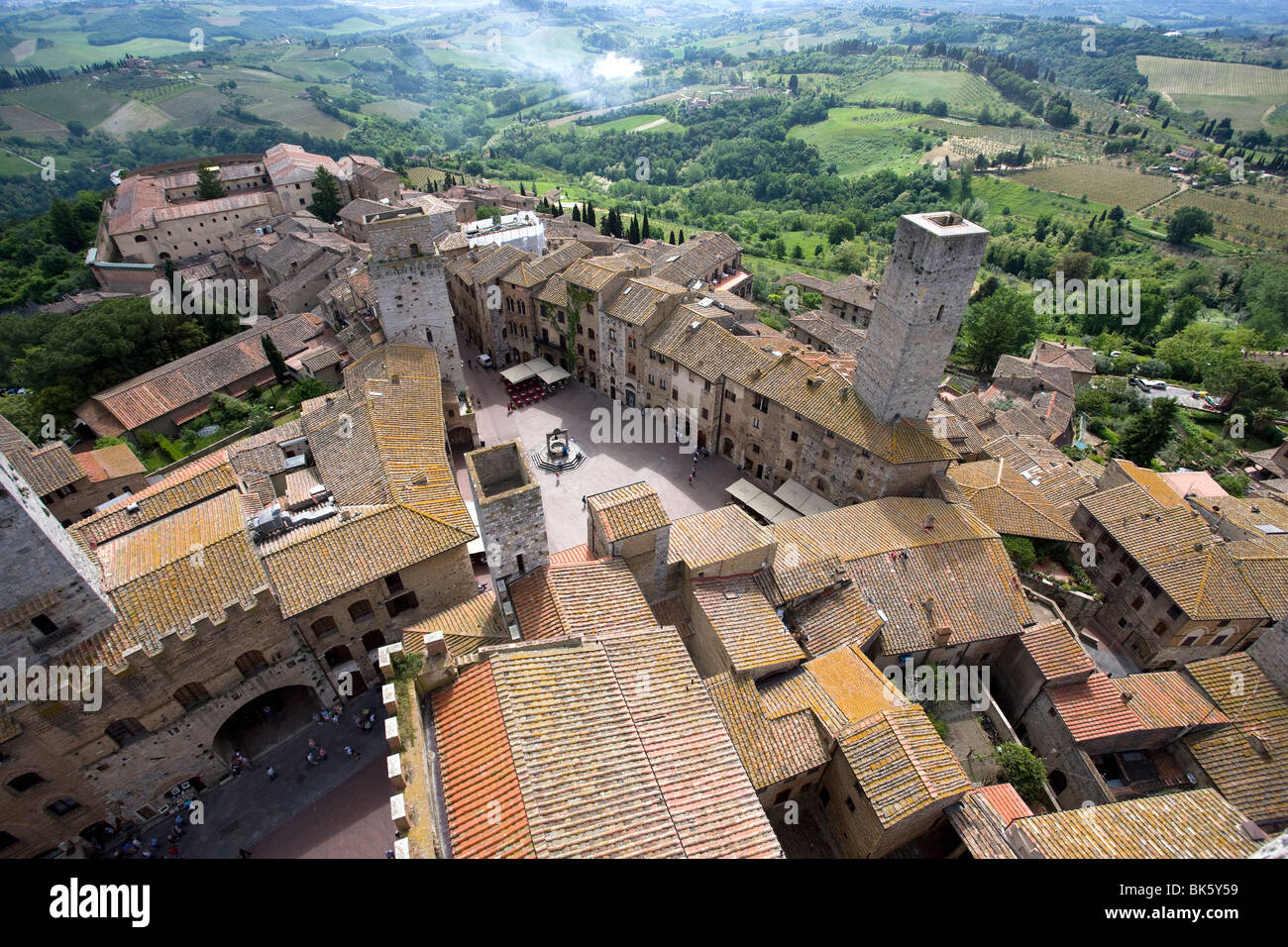 Medieval stone towers hi-res stock photography and images - Alamy