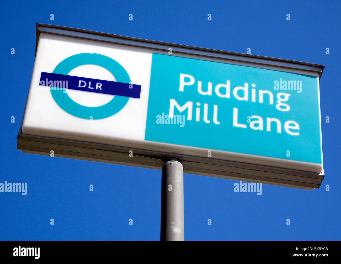 London docklands sign hi-res stock photography and images - Alamy