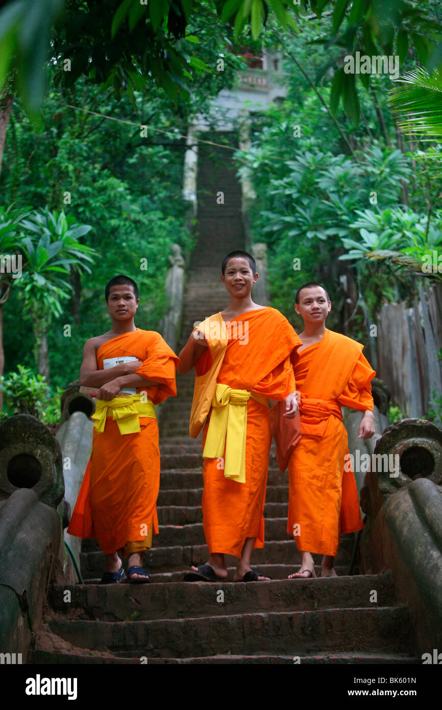 Laos monk portraits hi-res stock photography and images - Alamy